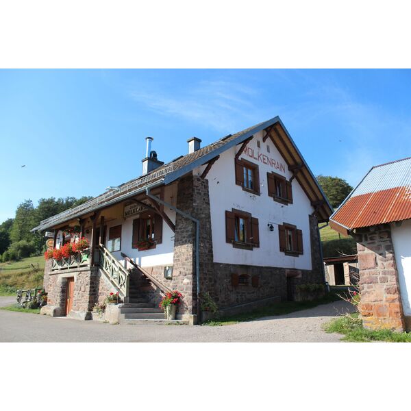 Ferme Auberge Sur La Route Des Cretes