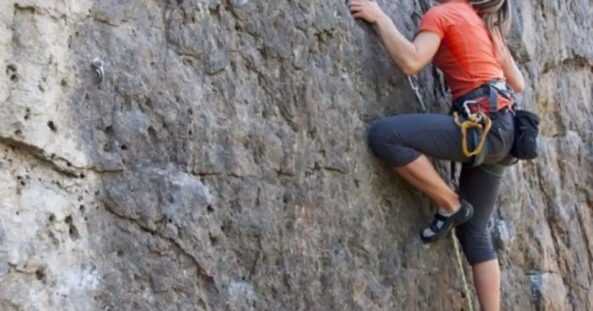 Initiation à l'escalade au ravin de la Joncas (34), Aventure Saint ...