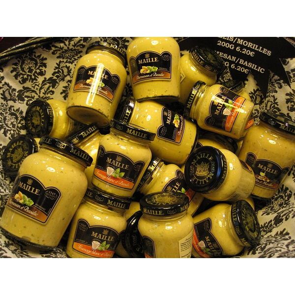 Moutarde de Dijon : fabrication, visite moutarderie, spécialité de ...