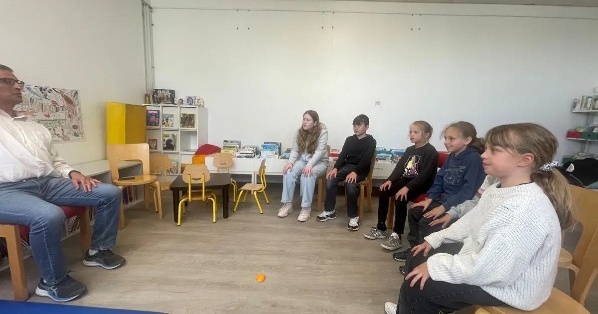 PIERRES EN LUMIERES – "Lecture théâtralisée et chants du Moyen-âge ...