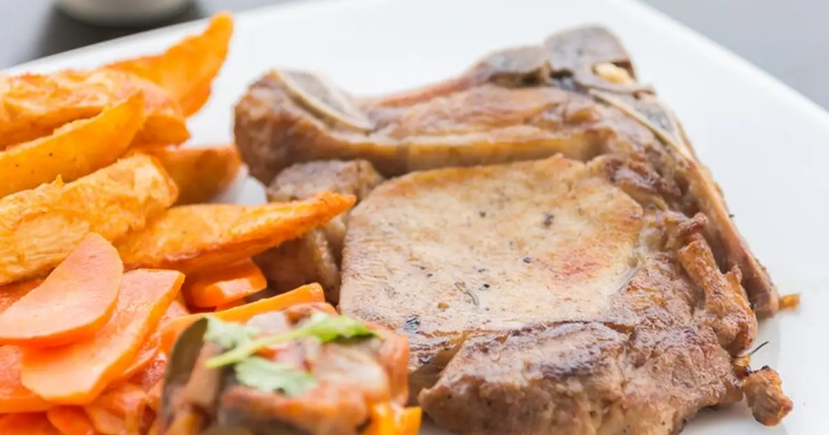 Repas autour du cochon par le Comité des fêtes et d'animations de Saint ...